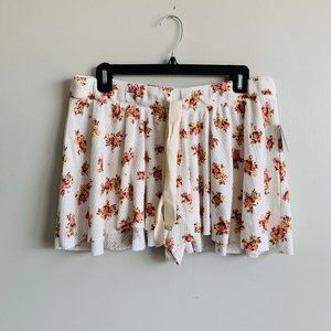 Free People | Shorts | Nwt Free People One Of The Girls Printed ...
